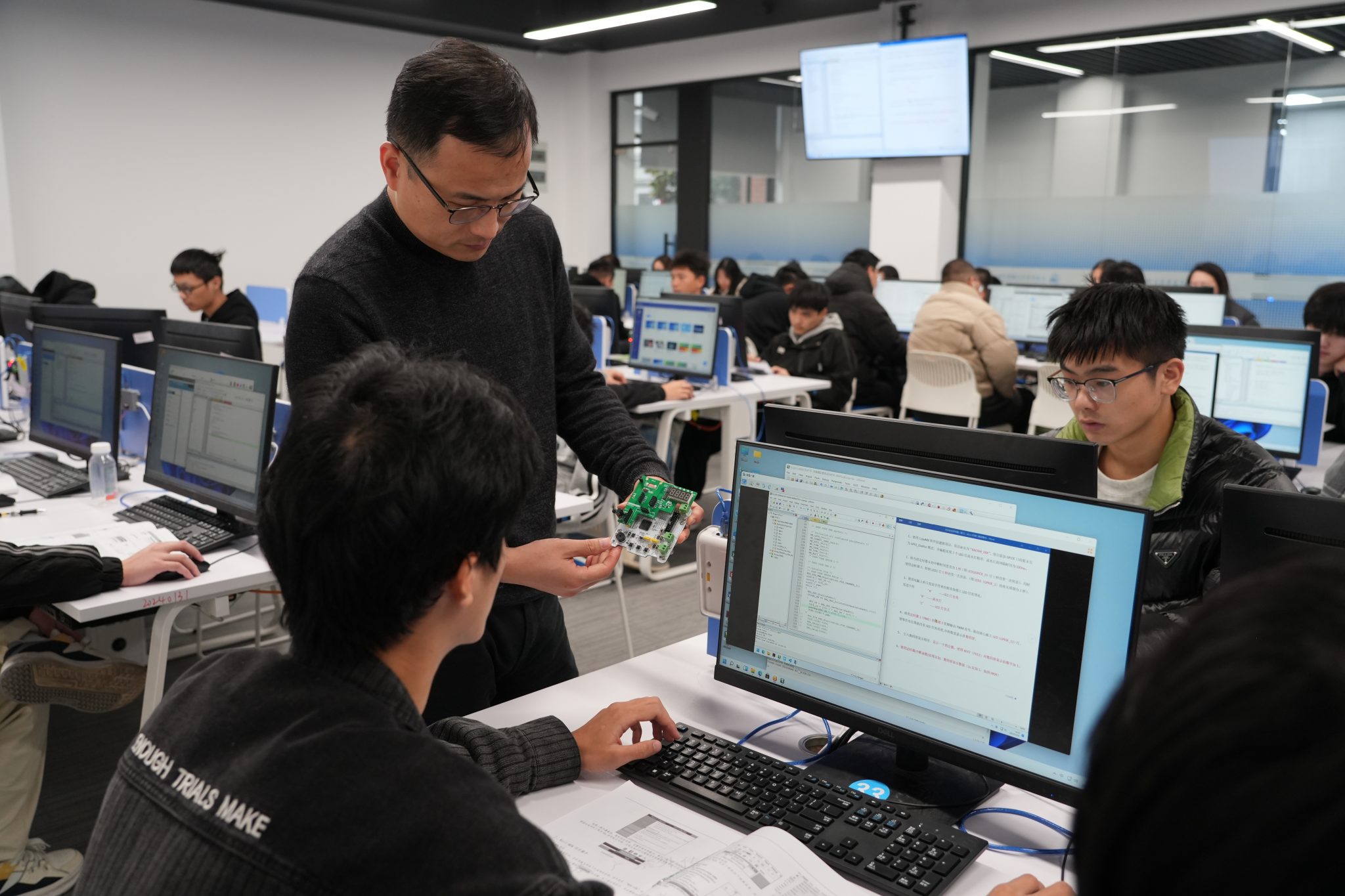 Shanghai Vocational College of Science & Technology Overview