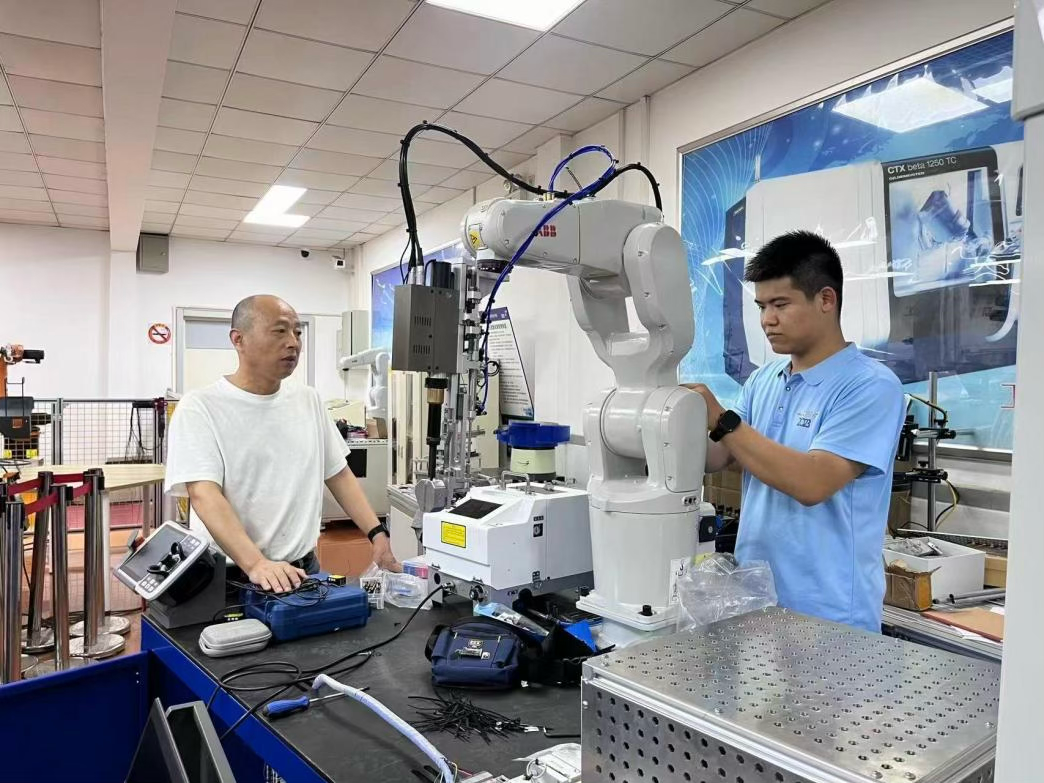 The School of Intelligent Manufacturing Engineering - SCST